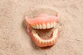 bite是什么意思_bite的中文翻译_音标_读音_用法_例句_在线英汉翻译 - 给力词典