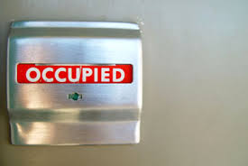 occupied是什么意思_occupied的中文翻译_音标_读音_用法_例句_在线英汉翻译 - 给力词典