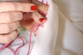 sew是什么意思_sew的中文翻译_音标_读音_用法_例句_在线英汉翻译 - 给力词典